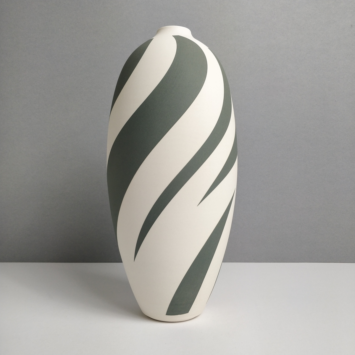 YINJISPACE - British Potter x Georgie Gardiner